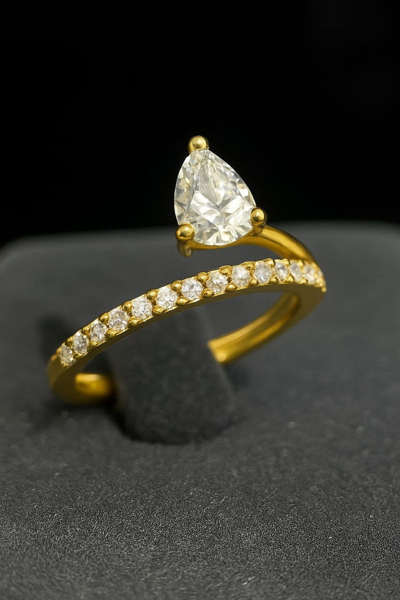 Solara Teardrop Ring – VERMORA